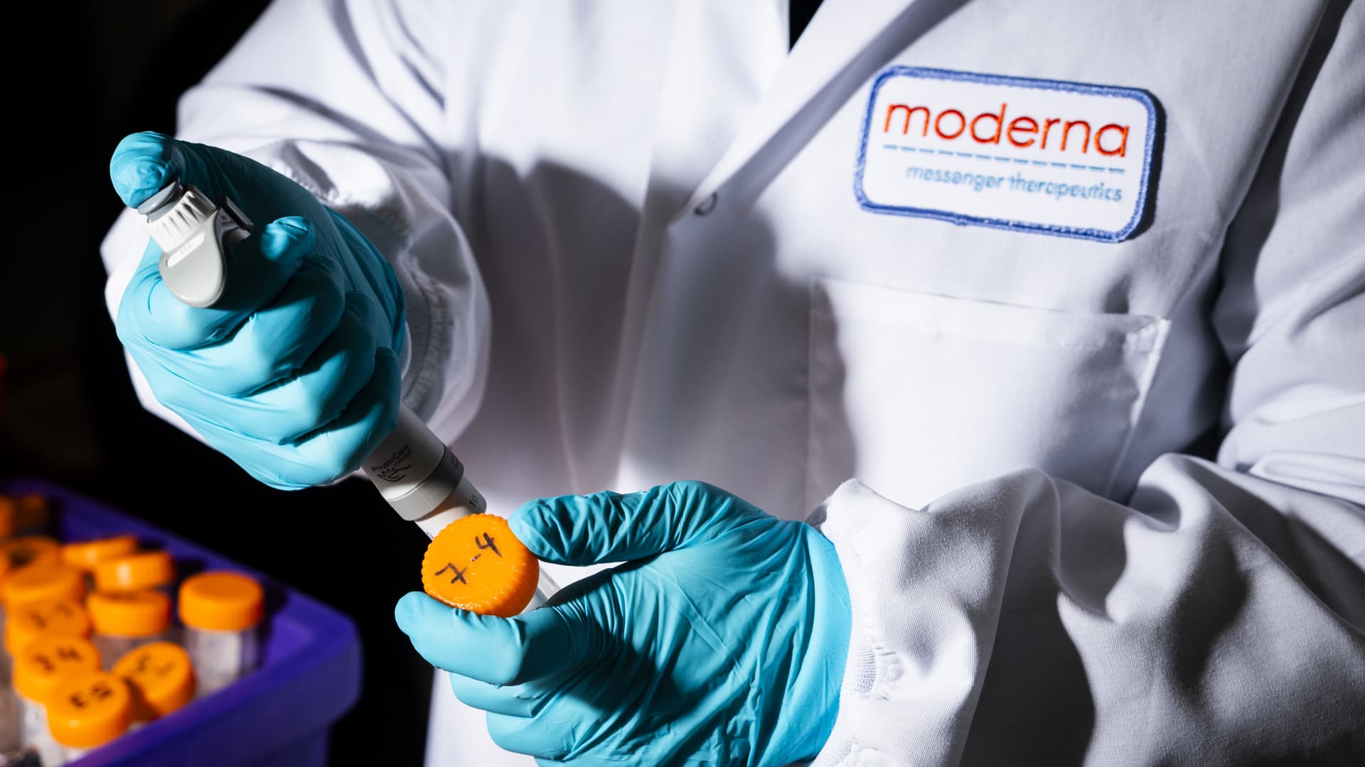 mRNA-based avian influenza vaccine for humans launched by Moderna - Agrofeed